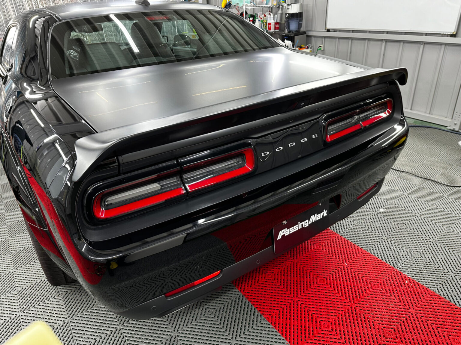 ダッチ・チャレンジャー PPF マット化（ステルスプロテクション）施工 – PassingMark