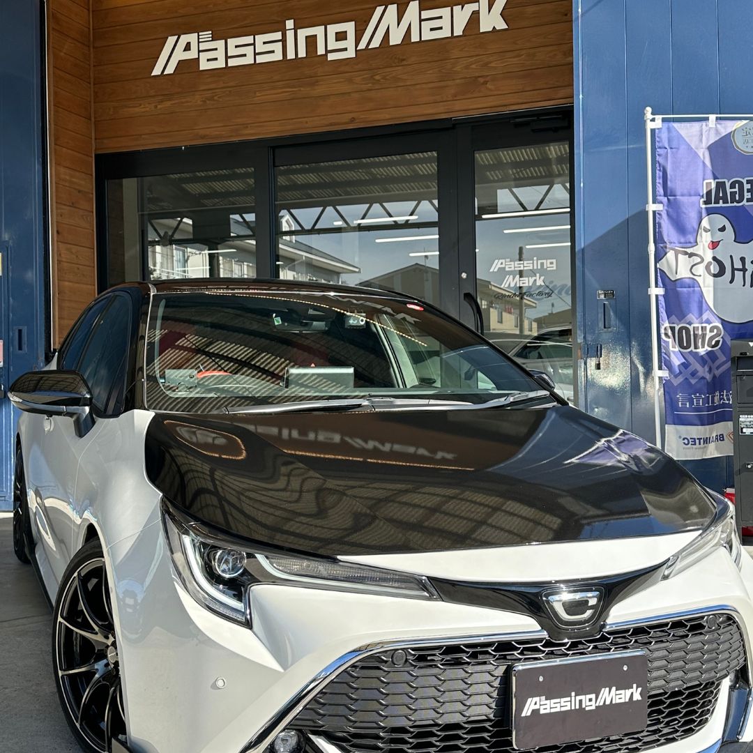 TOYOTA COROLLA SPORT ボンネット部分ラッピング施工 – PassingMark